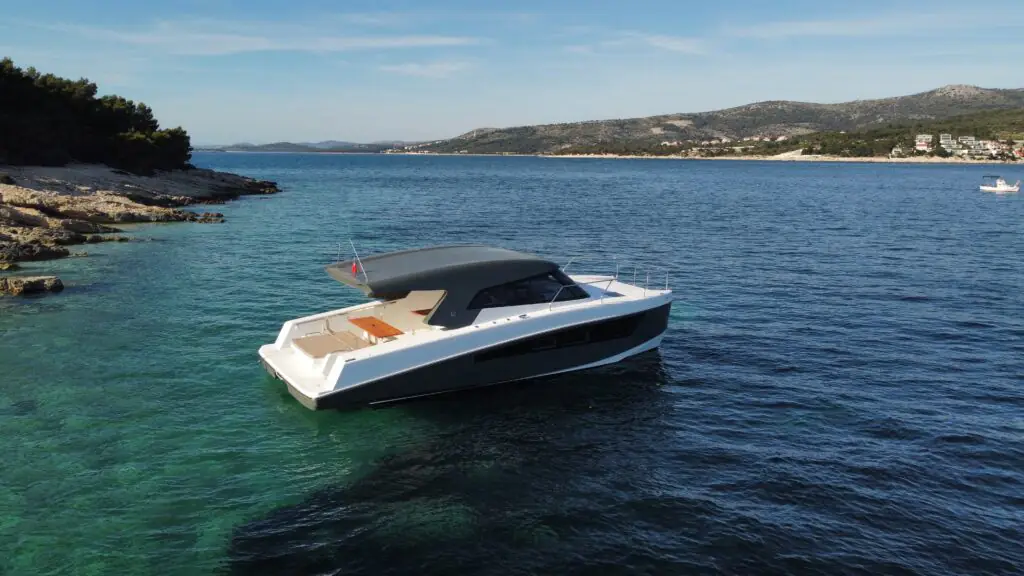 Performance and Luxury | MAKAI Power Catamarans
